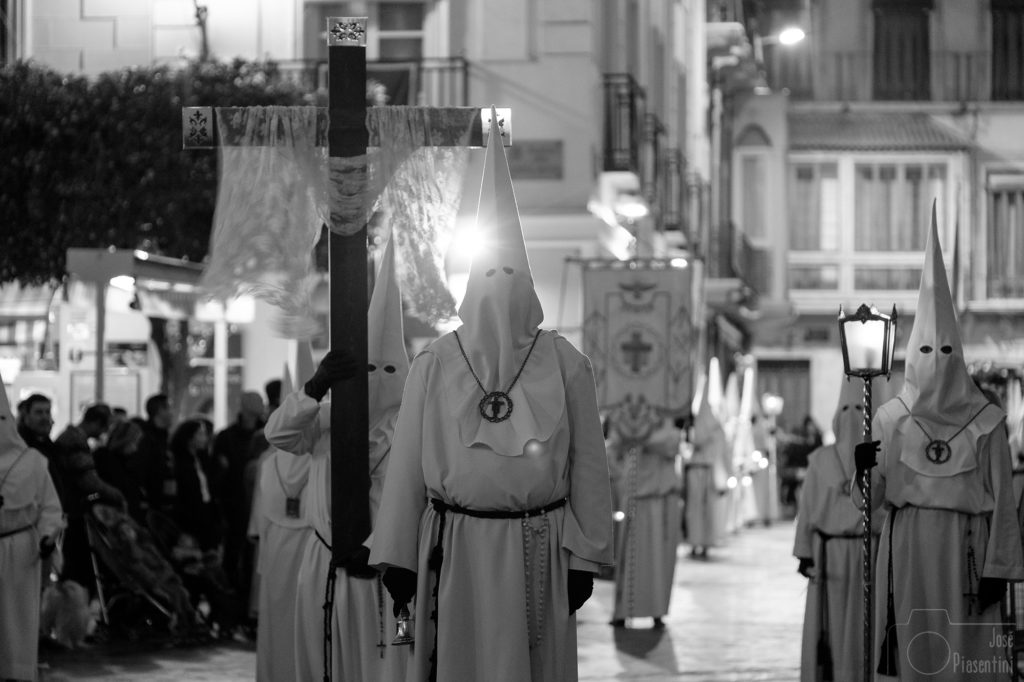 Por que se usan capirotes en Semana Santa - Jose Maria Piasentini