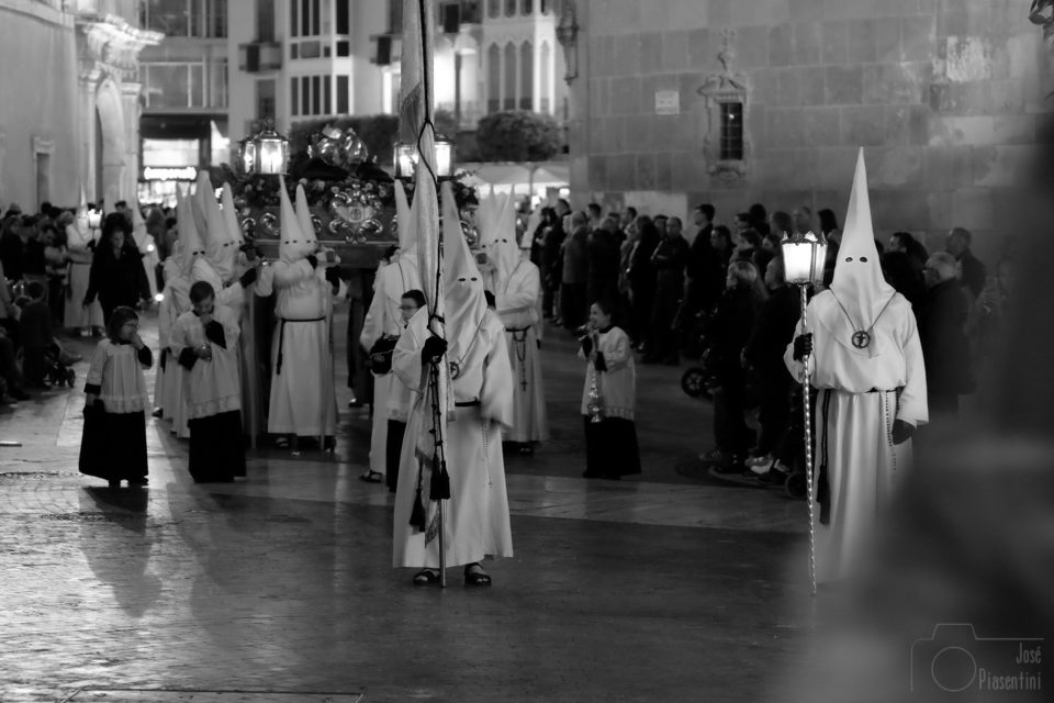 Por que se usan capirotes en Semana Santa - Jose Maria Piasentini