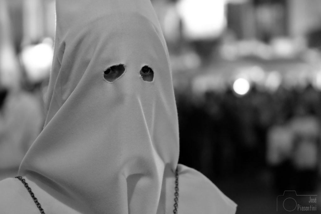 Por que se usan capirotes en Semana Santa - Jose Maria Piasentini